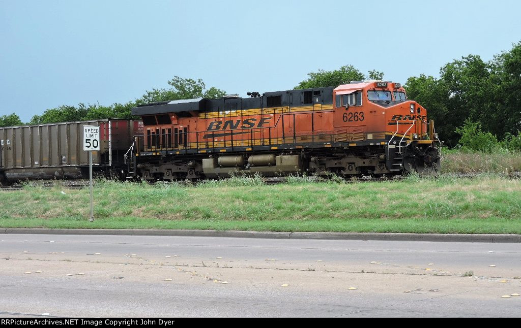BNSF 6263